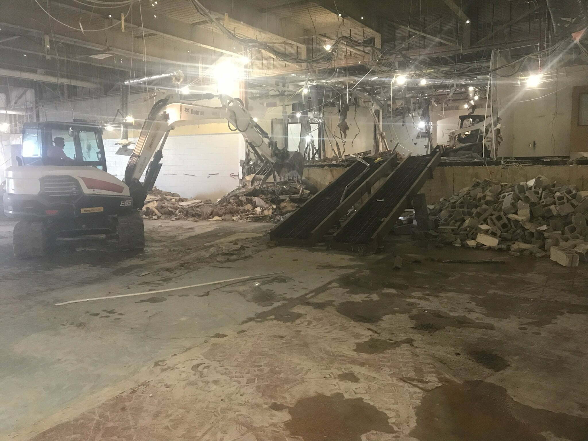 How to Pick the Right Demolition Contractor for Your Project